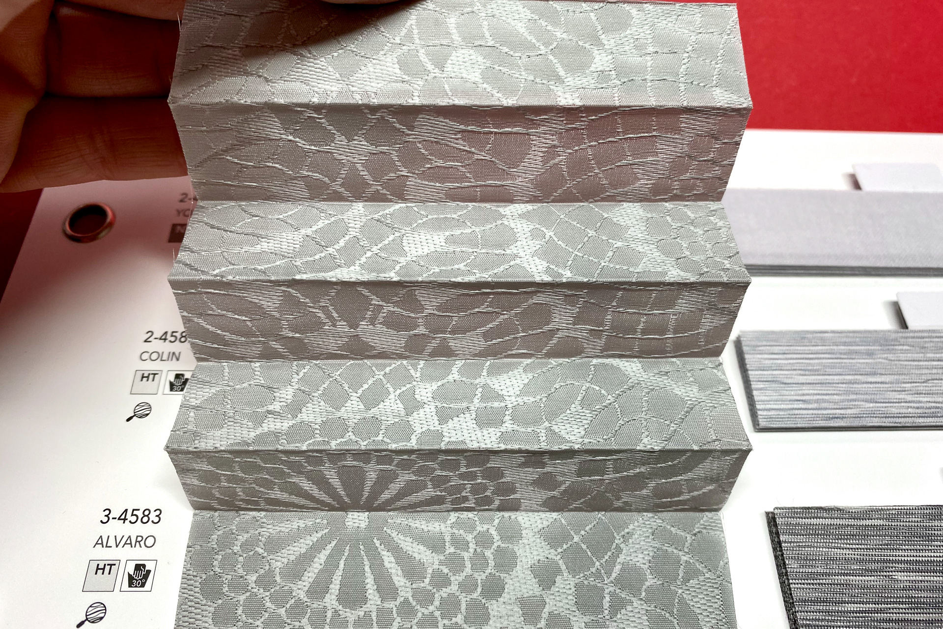 MHZ Plissee Stoffe dramatic grey Teil 1A